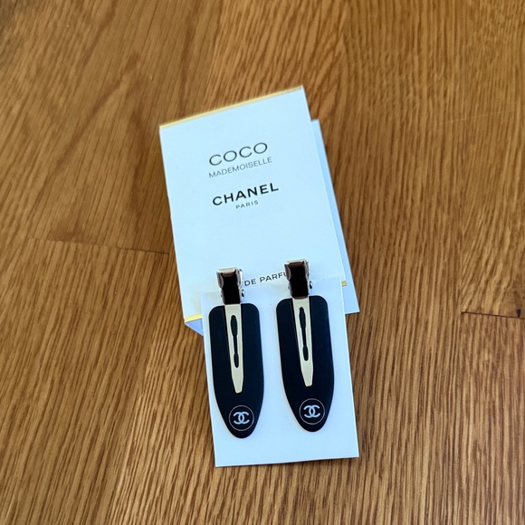 CHANEL | Accessories | Chanel Black And Silver Hair Clips And Sample ...